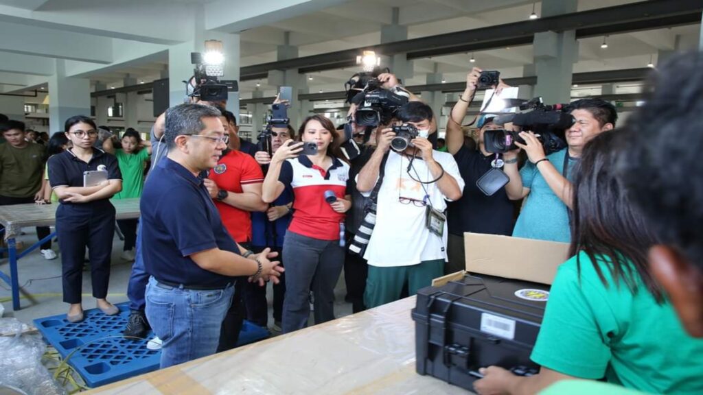 COMELEC Receives Second Batch of Automated Counting Machines for the ...
